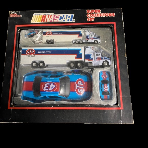 Nascar | Toys | Nascar Richard Petty Super Collectors Set | Poshmark